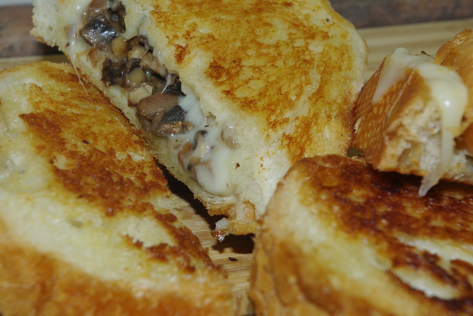 Mushroom and Provolone Pattie Melts | Mennonite Girls Can Cook | Bloglovin’