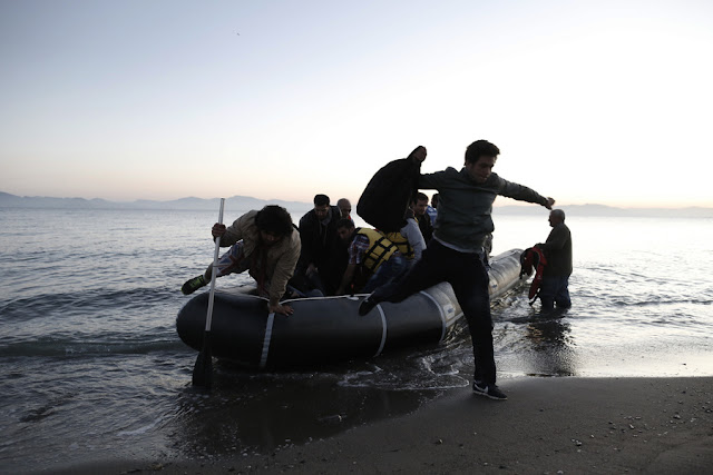 Η μετανάστευση είναι πολιτικά ένα πολύ χρήσιμο εργαλείο - Ας Μιλήσουμε ...