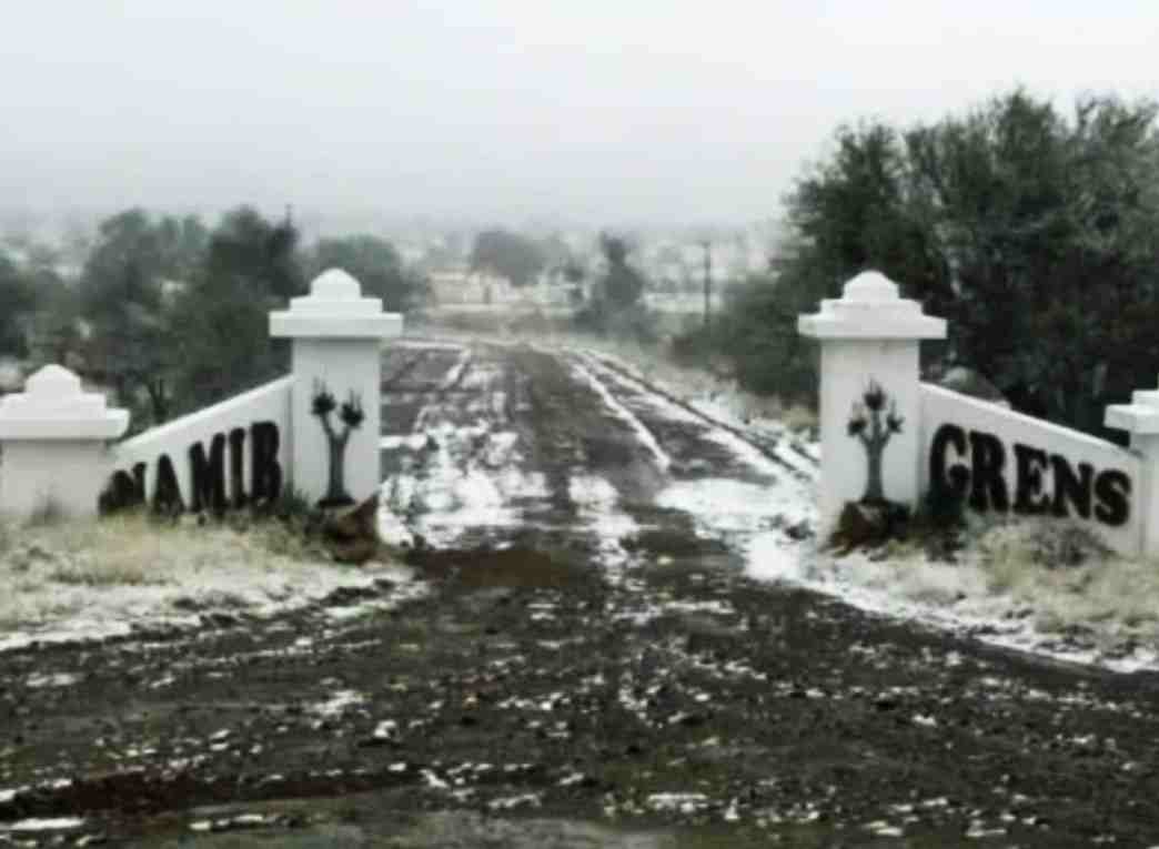 Sciency Thoughts: Snowfall in Namibia