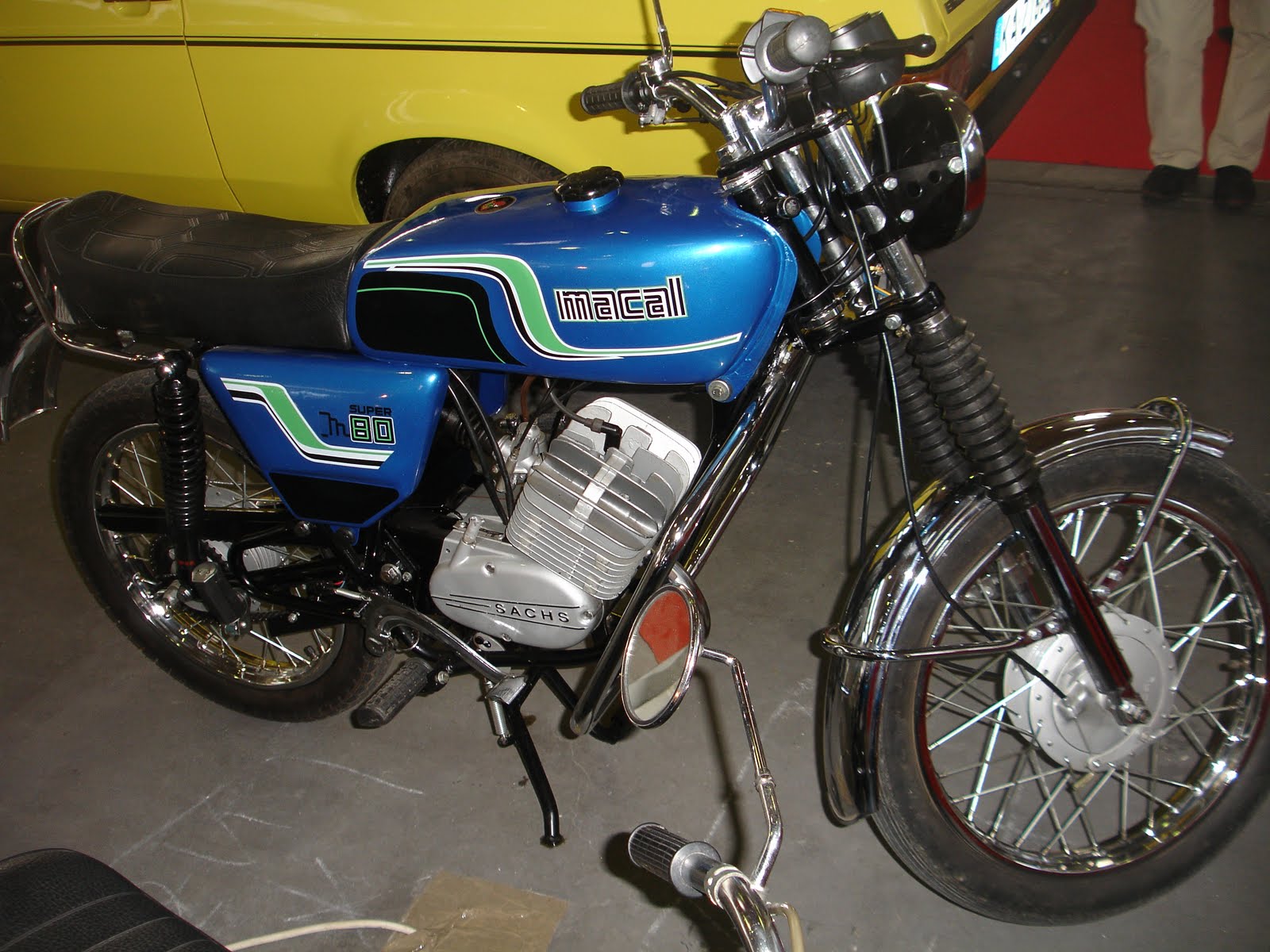 Glórias de Outros Tempos...: 19ª Automobilia Aveiro 2011