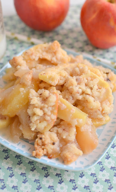 Easy Homemade Apple and Pear Crisp Recipe