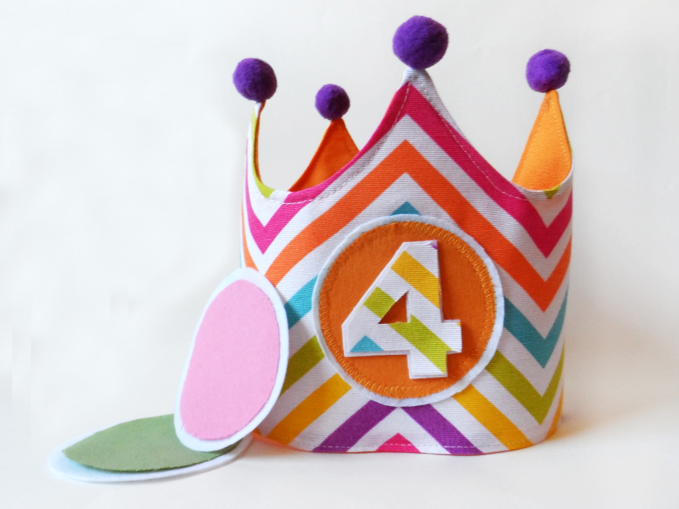 Corona de cumpleaños multicolor | Mundo de Pekes