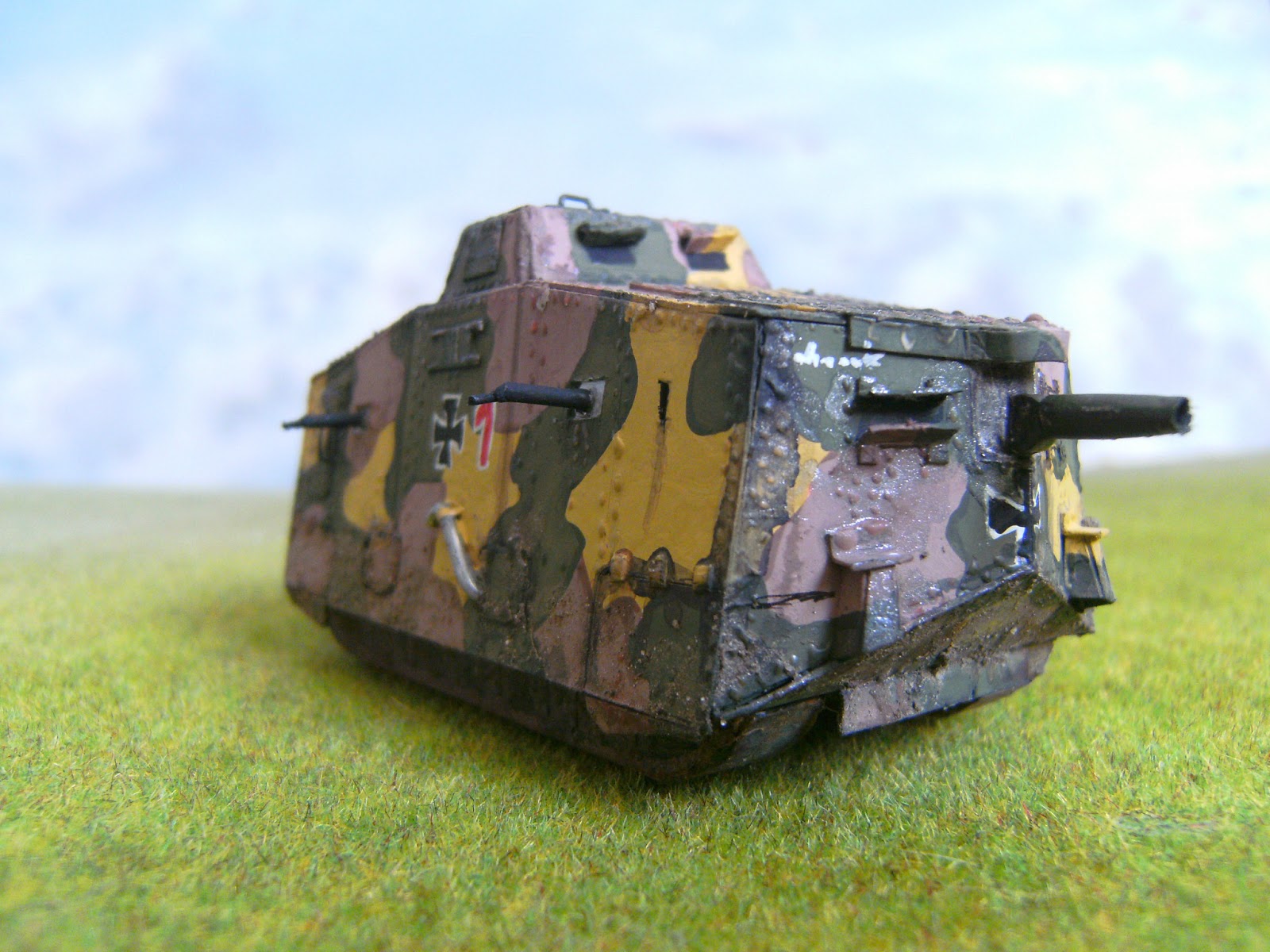 Happyscale-Modellbau: Panzer A7V - papermodel 1:72
