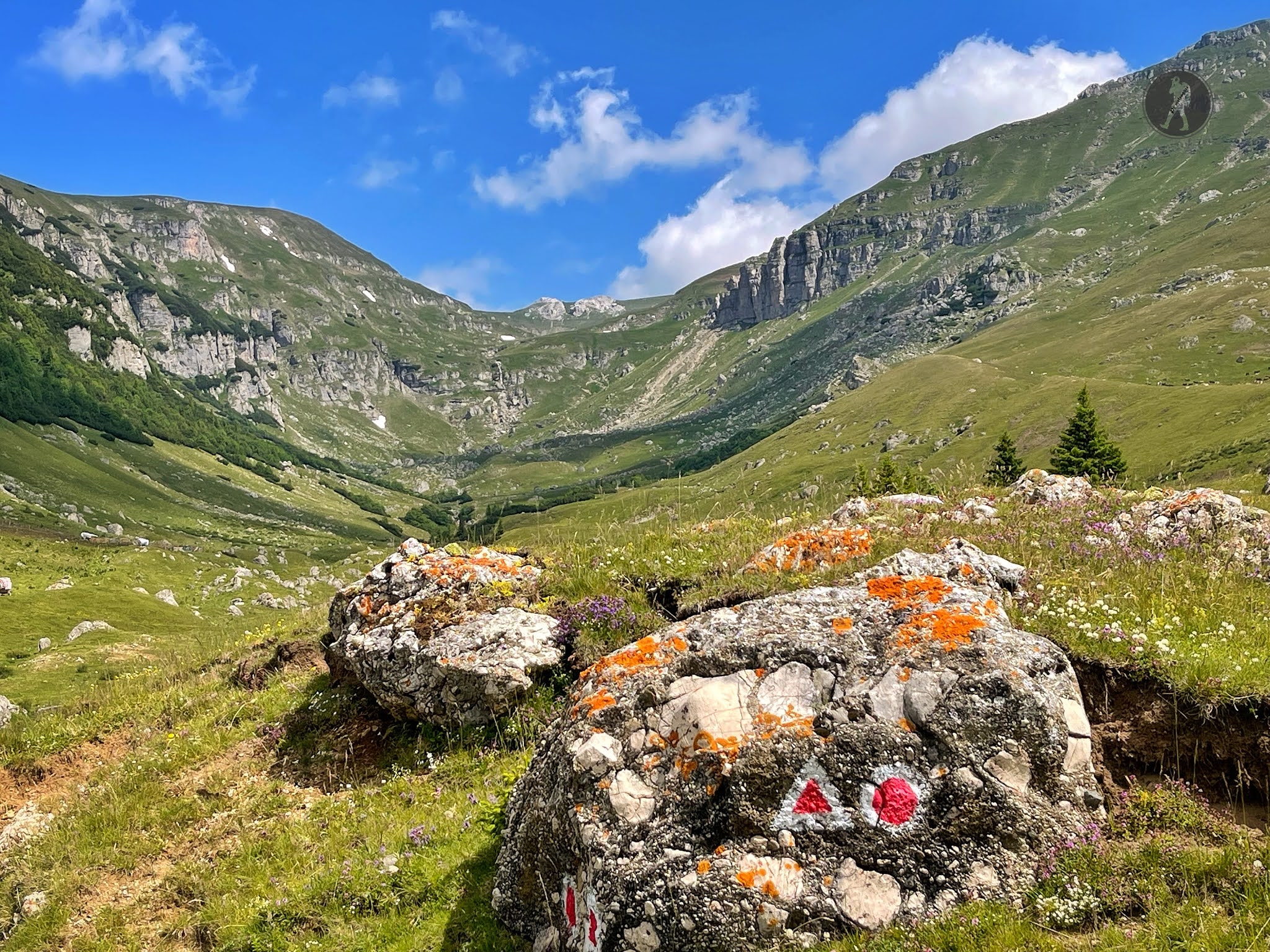 Traseu scurt și ușor la Cascada Doamnele, Munții Bucegi - PeMeleaguri.ro