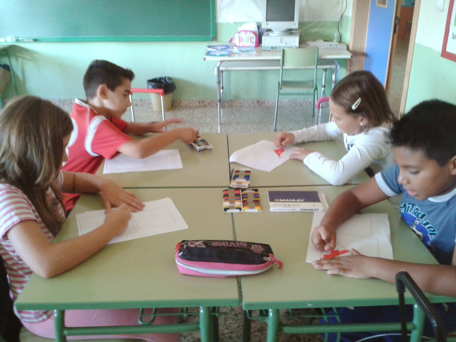 apoyoescolar-marian: Trabajando en el aula (octubre)