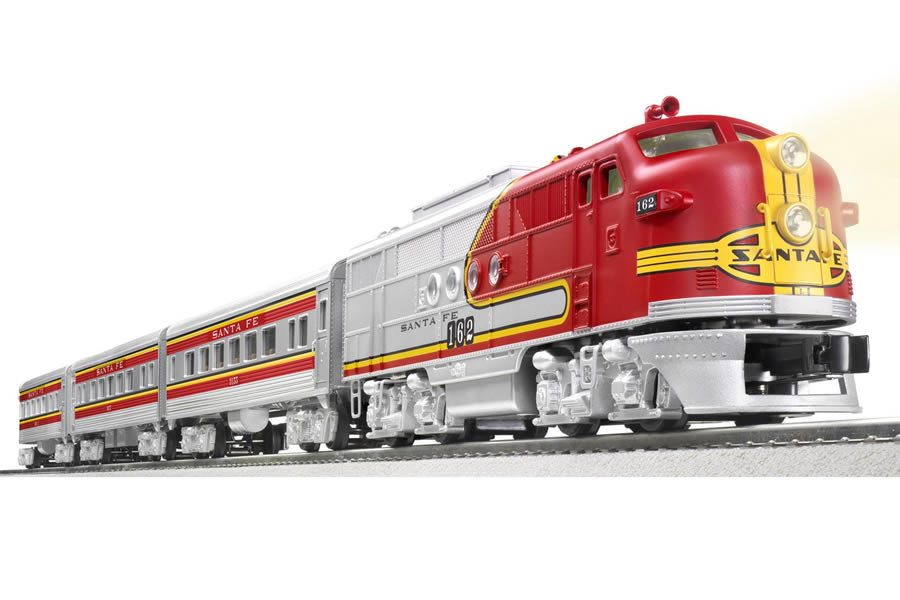 Santa Fe El Capitan: Lionel Santa Fe Super Chief in the Garage