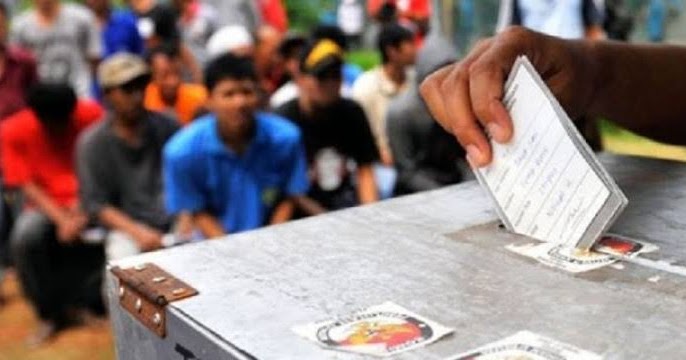 PERAN MASYARAKAT DALAM BADAN PENGAWAS PEMILU ~ SARJANA HUKUM ASLI PERAN MASYARAKAT DALAM BADAN PENGAWAS PEMILU ~ SARJANA HUKUM ASLI