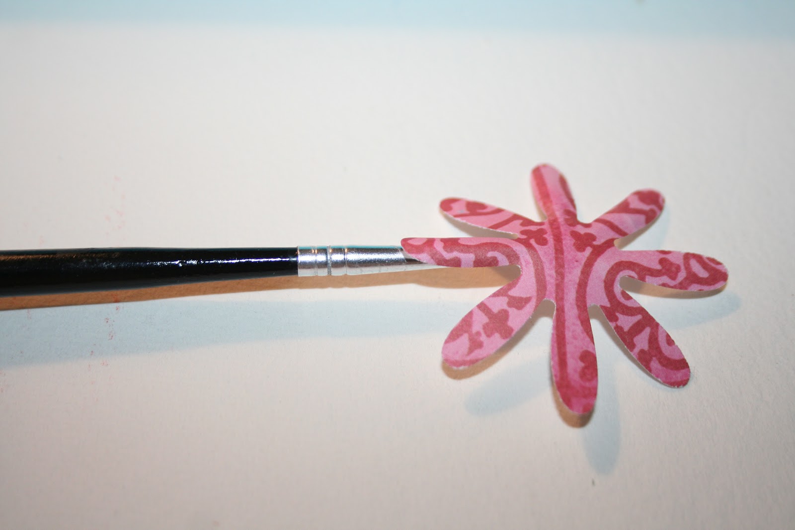 Vitamin C... A Daily Dose of Creativity: Daisy Canvas Collage Tutorial