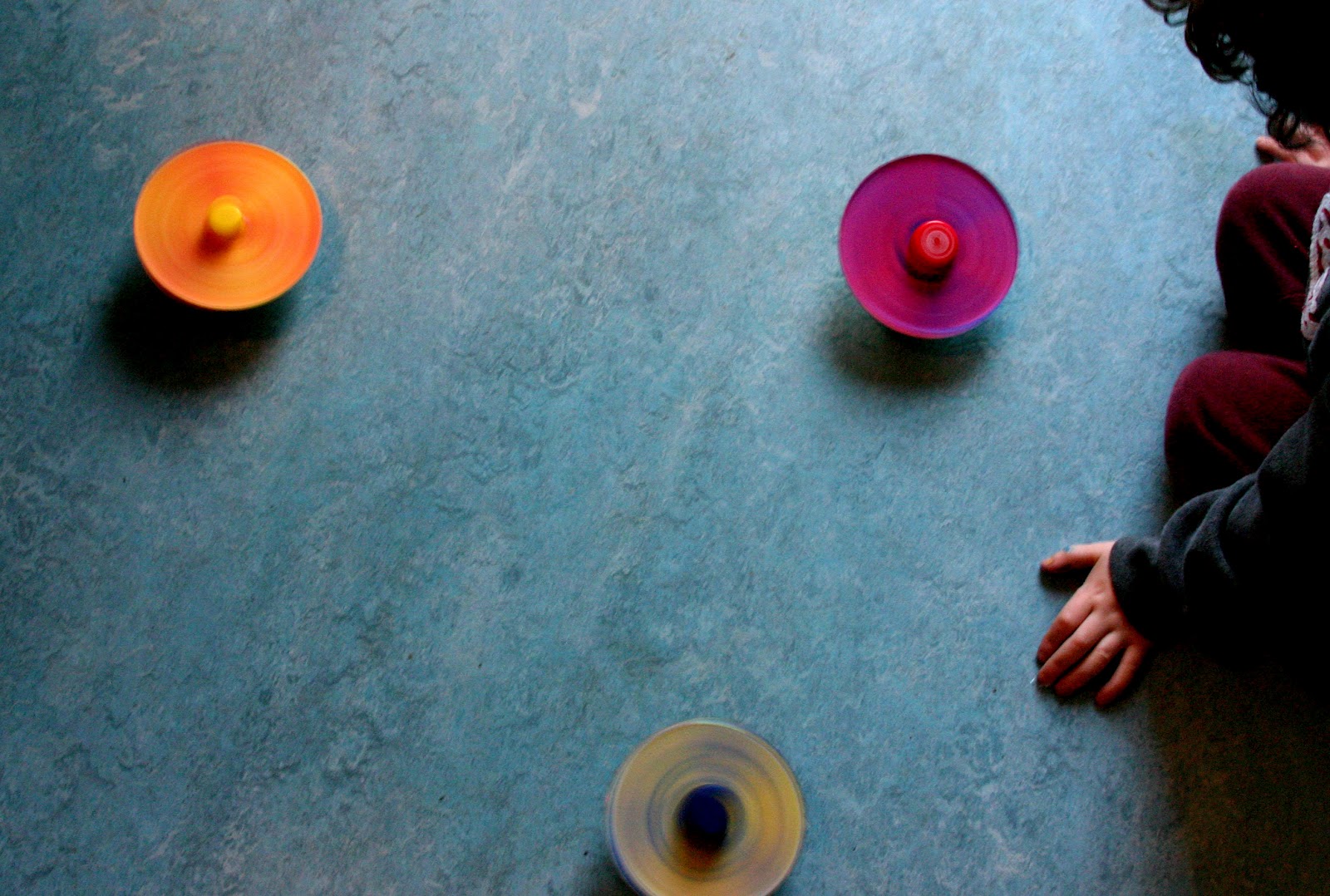 Mama's Little Muse: CD Color Spinners: basic color theory explored