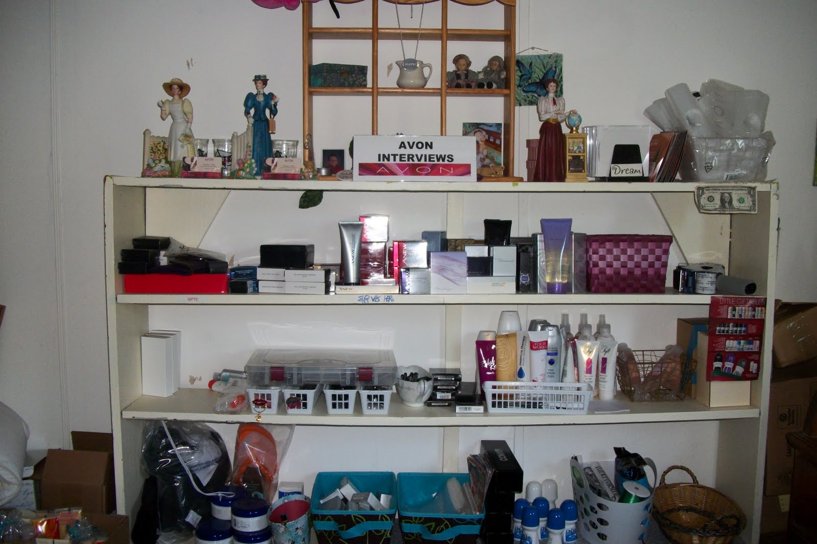 Fresh & Clean: My cluttered shelves