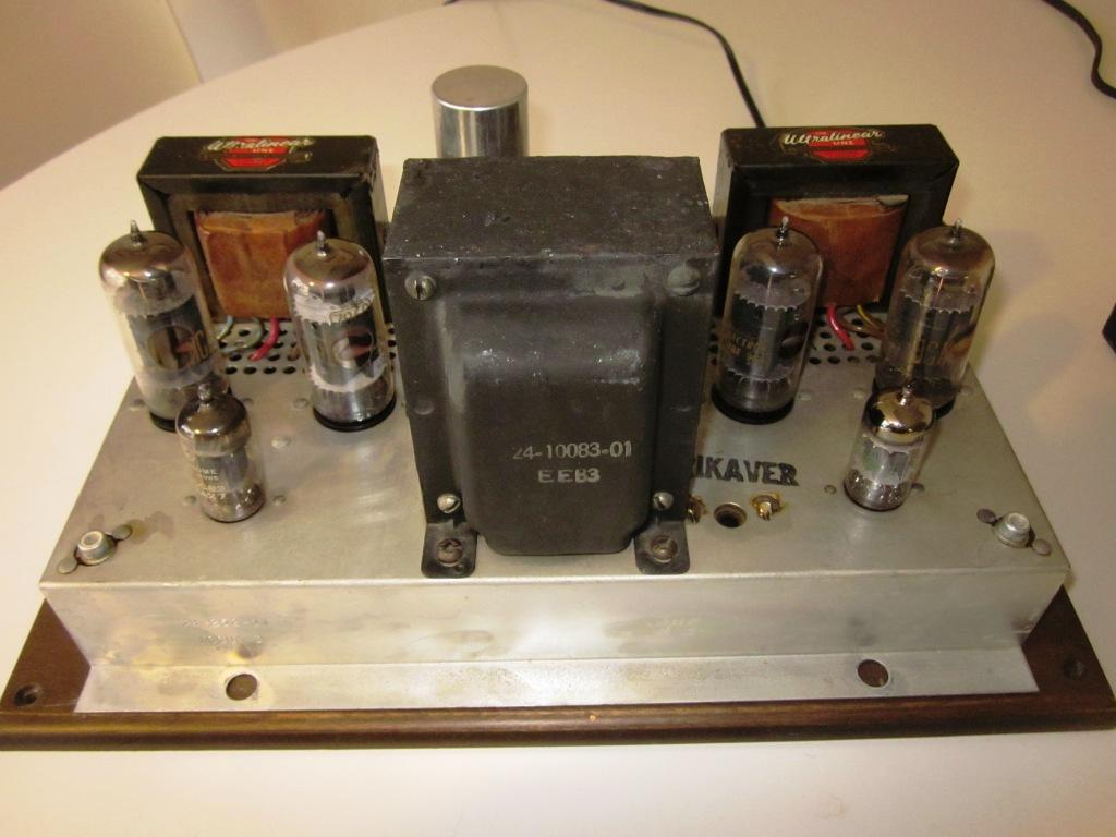 Speakerholic: Phase Linear Model 3300