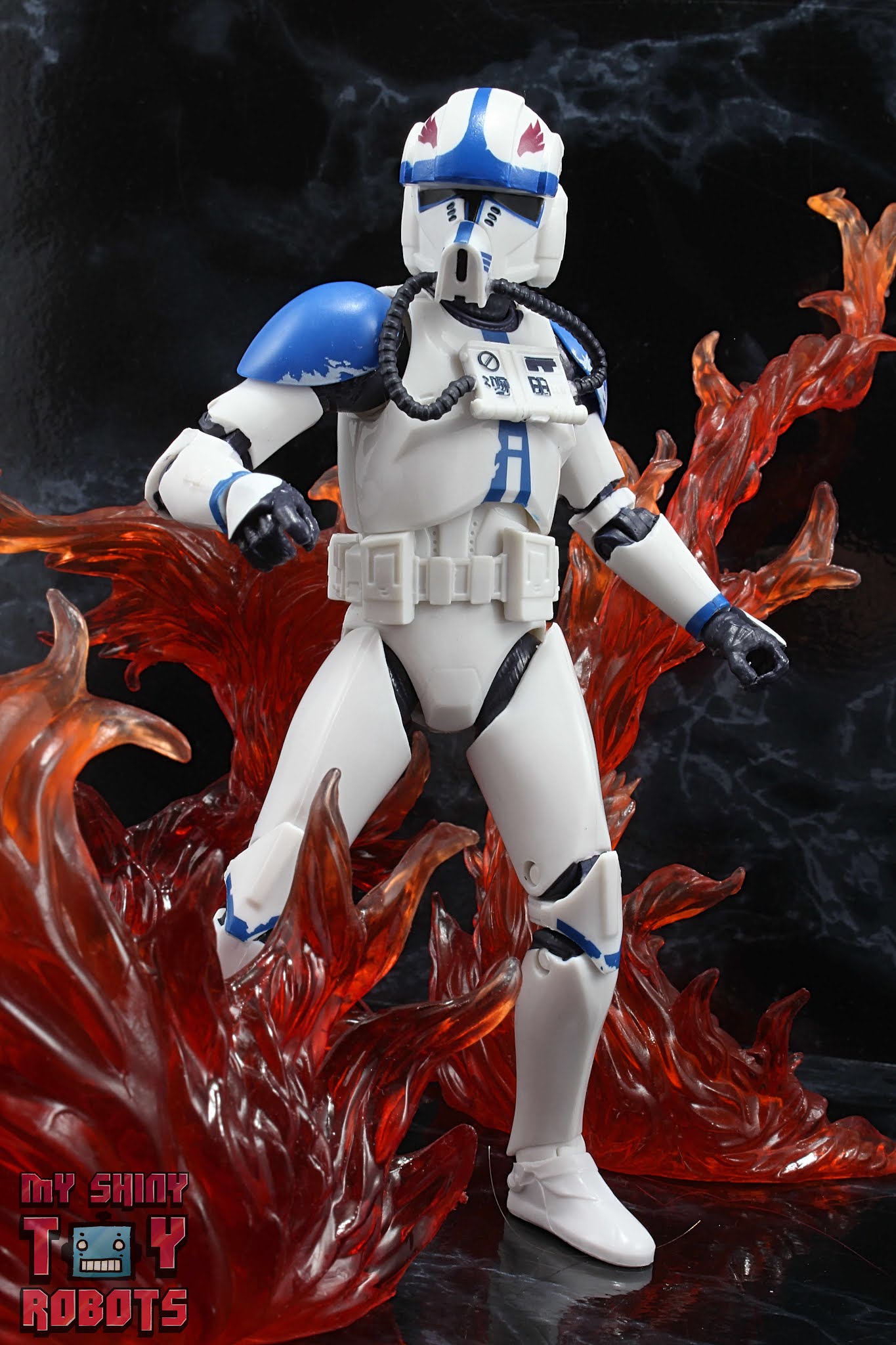 My Shiny Toy Robots: Toybox REVIEW: Star Wars Black Series Clone Pilot Hawk