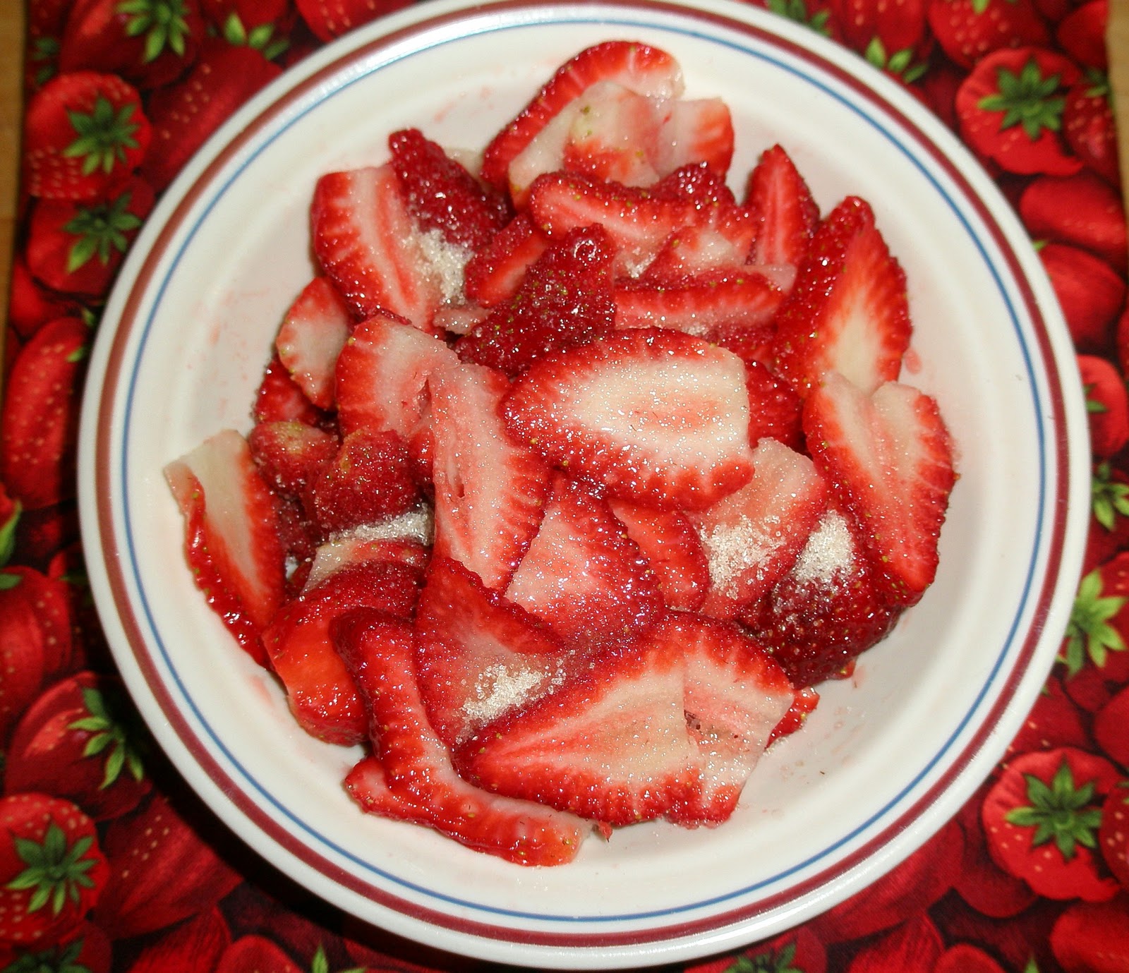 My Adventures Testing 1000 Vegan Recipes: Fresh Strawberry Topping