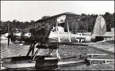 100 Años de Aviación en Canarias: Un “Arado” utiliza la pista de Los ...