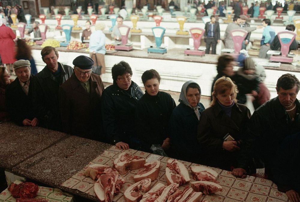 30 Amazing Photographs That Capture Everyday Life in the USSR at the ...