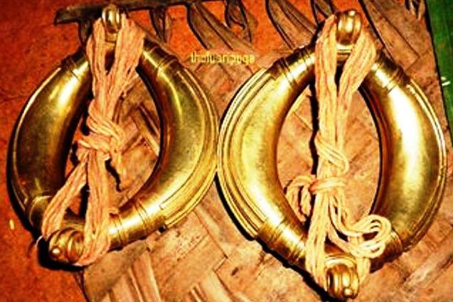 THULU ORIPUGA-kavyasutha : ಗಗ್ಗರ ಕೋಲು ಗಗ್ಗರ