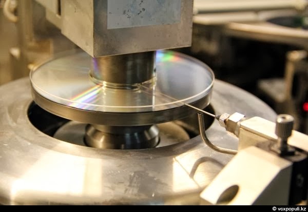 Terbongkarnya: Beginilah Cara Pembuatan Kepingan DVD