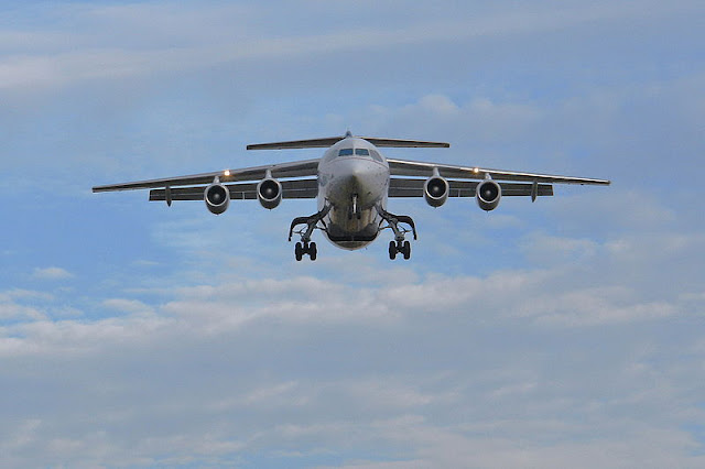 BAE Systems Proposes Air-to- Air Refuelling Variant of BAe146/Avro RJ ...