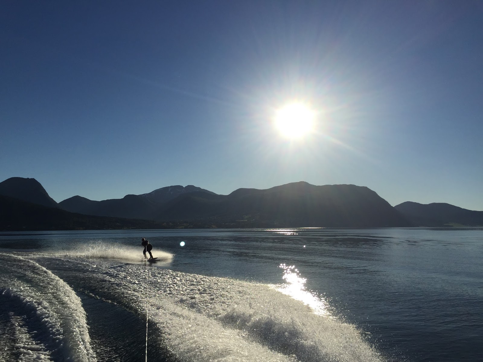 Fjordstua: Fundament og ringmur!