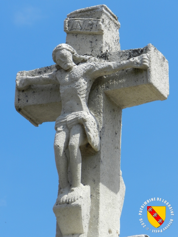 PATRIMOINE DE LORRAINE: CHATENOIS (88) - Croix-calvaire (1746)