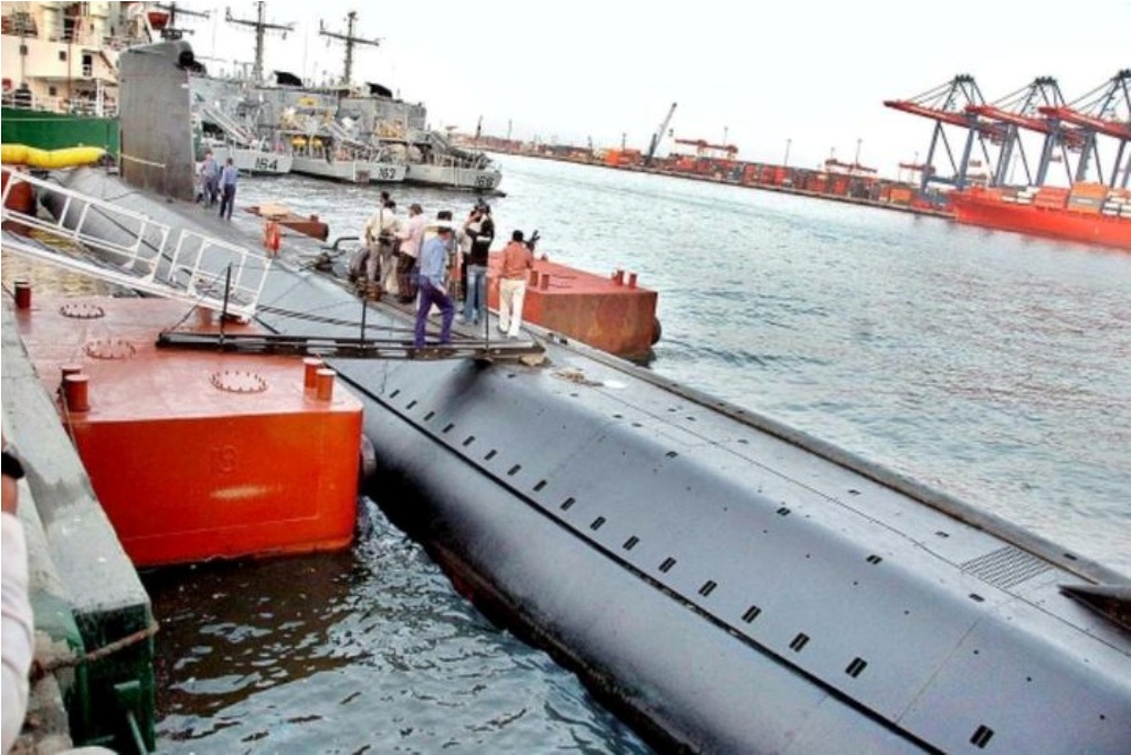 PNS Zulfiquar Frigate & PNS/M Hamza (S139) Submarine To Visit Oman ...