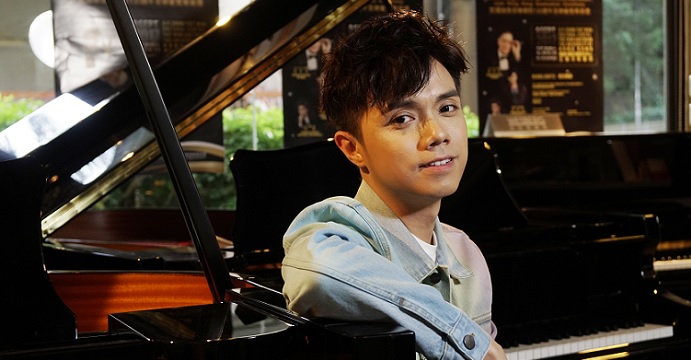 Hins Cheung: Am not a gregarious person