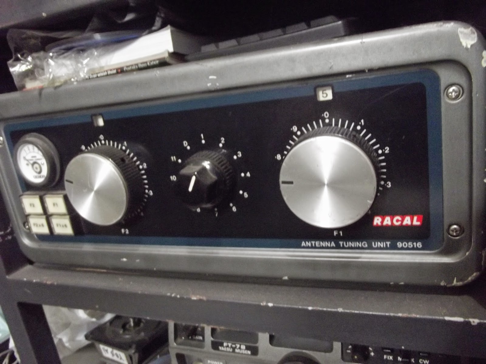 LOUDED ANTENNA: DIJUAL " RACAL "ANTENNA TUNING UNIT 90516