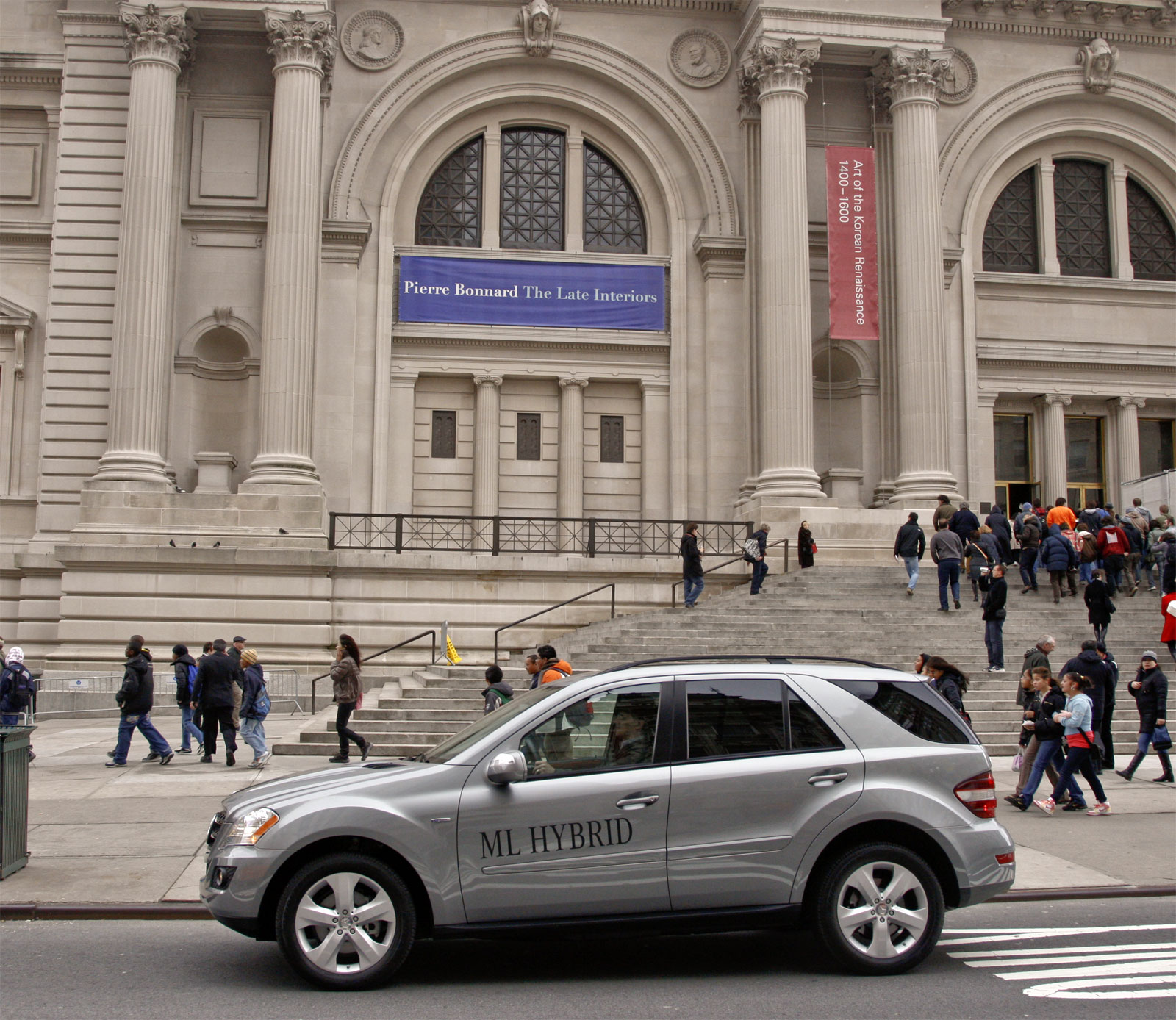 Sport Cars: Mercedes Benz ML450 Hybrid Hd Wallpapers 2011