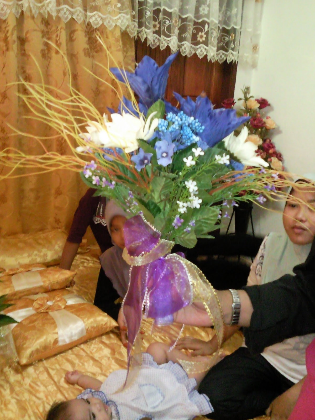 love to 5S: Bunga pegang pengantin