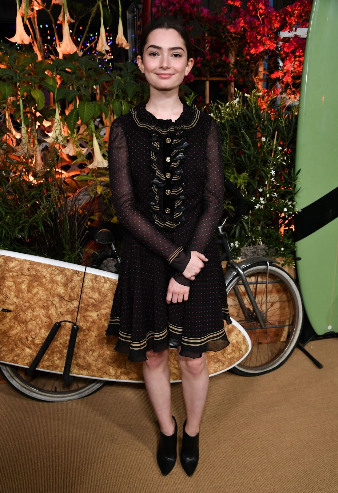 Starlet Arcade: Hot Emily Robinson