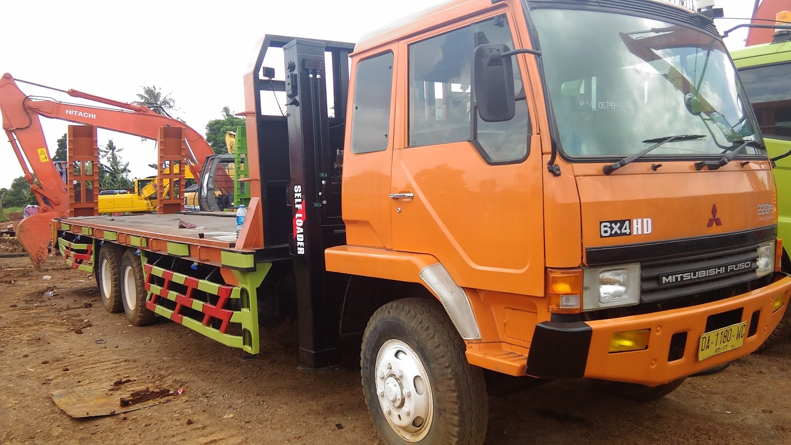 Pusat Jual Beli Alat Berat Bekas Terlengkap: Self Loader Mitsubishi Fuso Jack Tadano tahun 2012 ...