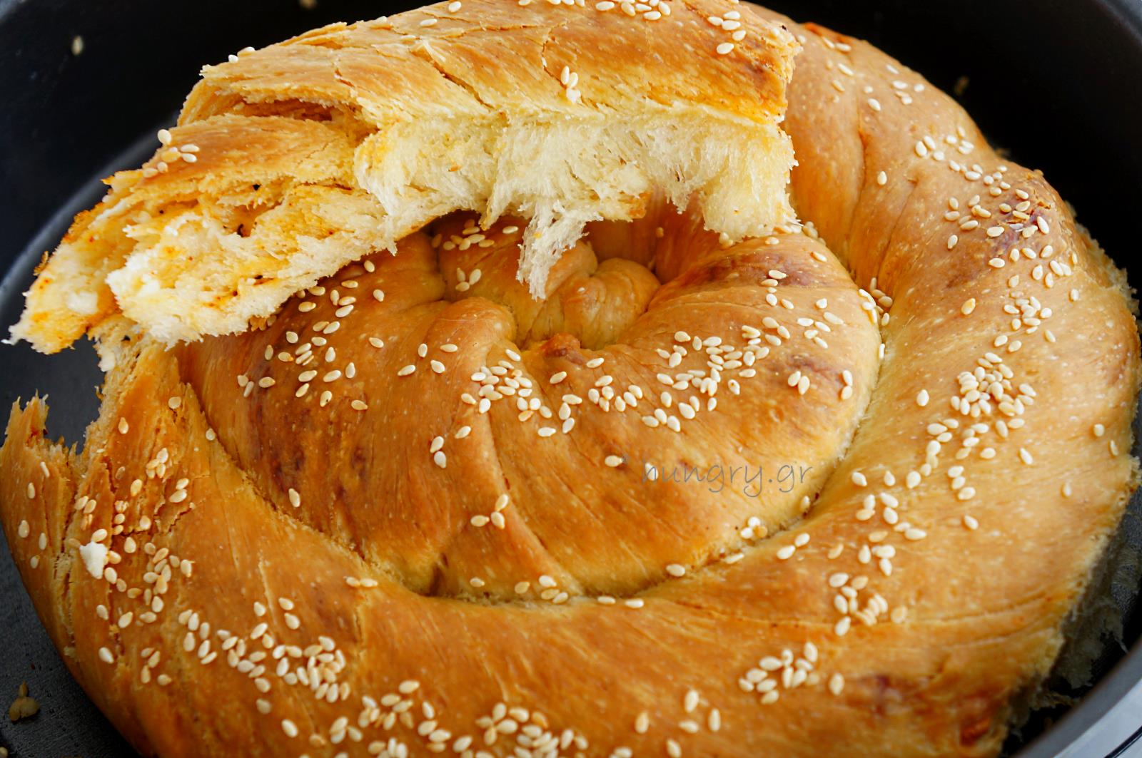 Kitchen Stories: Feta Cheese Bread - Tyropsomo