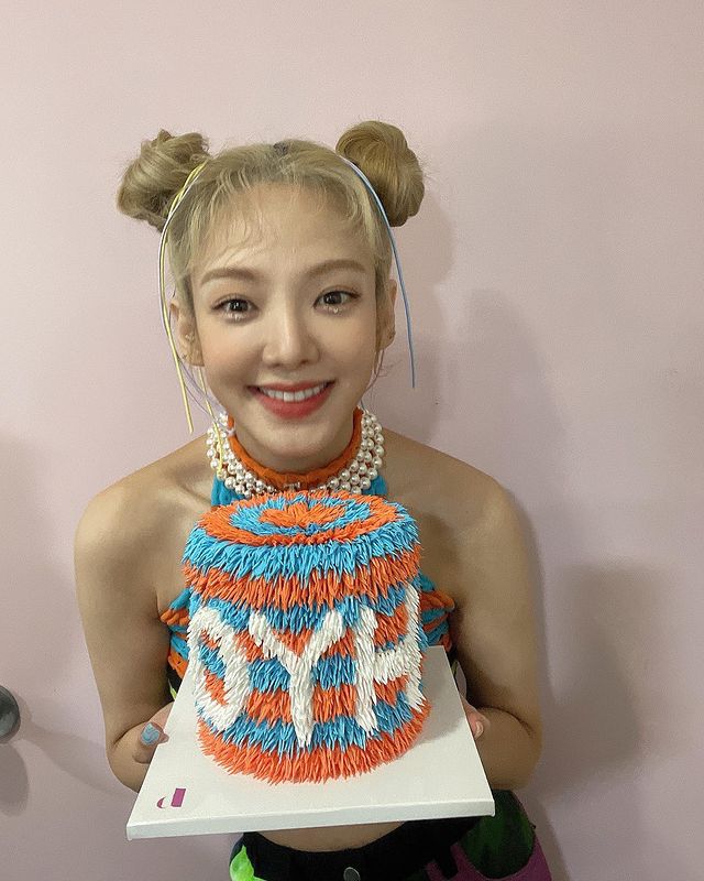 SNSD Hyoyeon is back with 'SECOND' on Inkigayo - Wonderful Generation