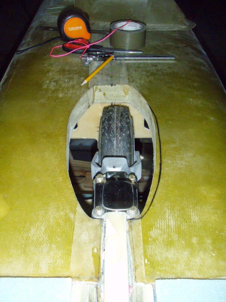 The Long EZ Build: Strut cover and wheel well installation