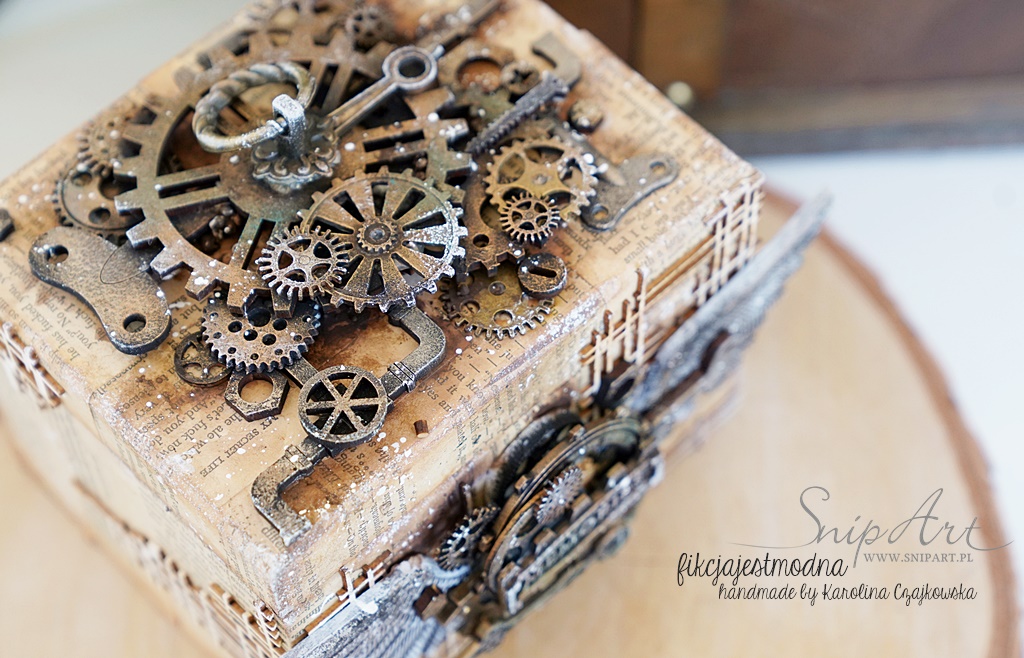 fikcjajestmodna: Steampunk mechanical box