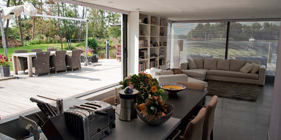 bedroom design blog: Floating Glass House Water Villa Water Kortenhoef ...