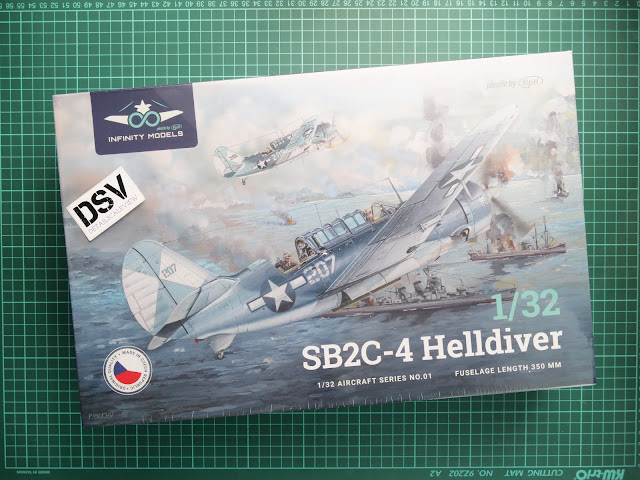 Infinity Models 1/32 SB2C-4 Helldiver (01) - DetailScaleView