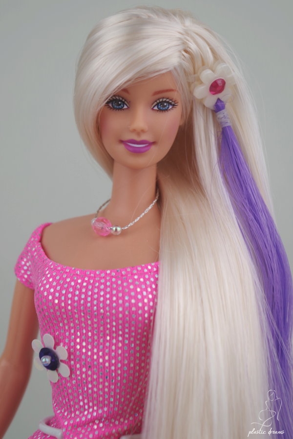 Plastic Dreams :: Barbie et miniatures: Cool Clips Barbie Doll
