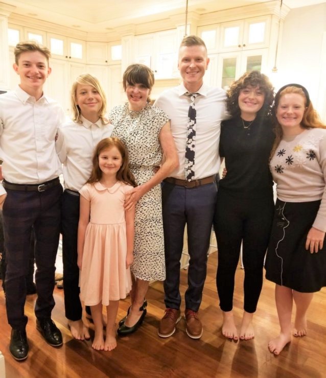 NieNie Dialogues: Home Church Week 27/Church with friends