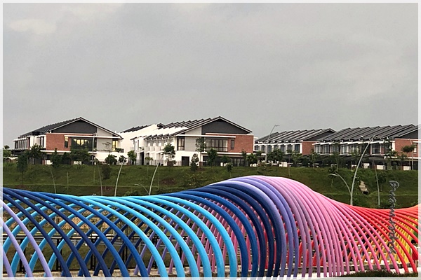 SUPERMENG MALAYA: ELMINA VALLEY - Rainbow Bridge