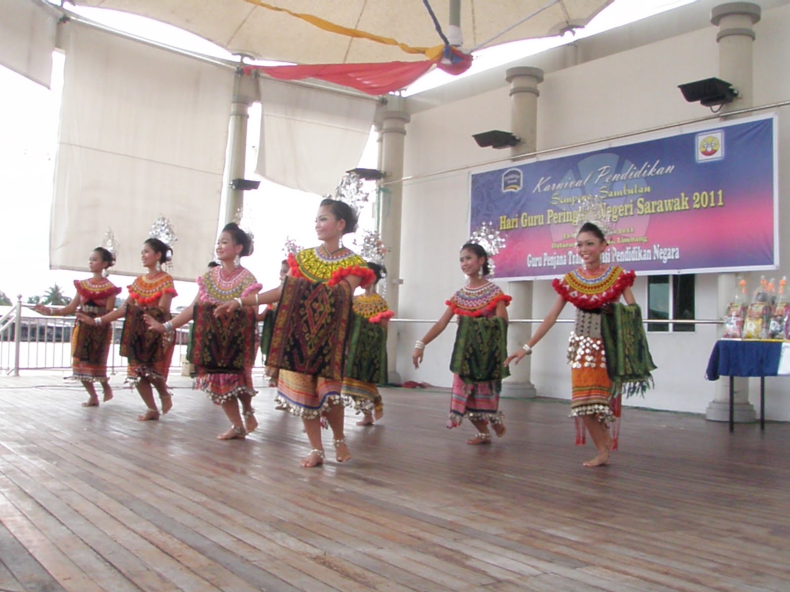 SEKOLAH MENENGAH KEBANGSAAN MEDAMIT: KARNIVAL PENDIDIKAN SEMPENA ...