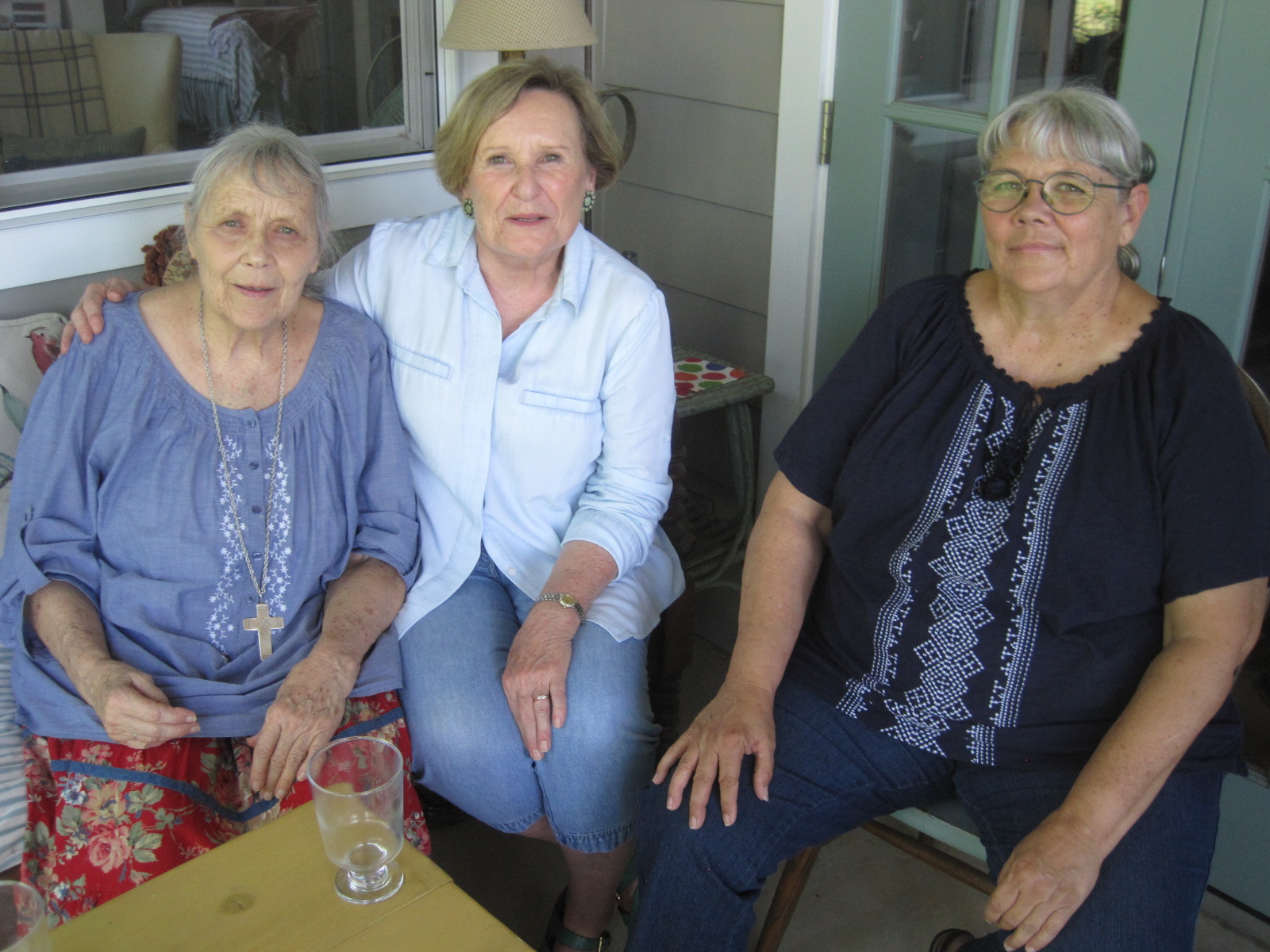 My Red Cape: A pleasant informal gathering to welcome summer