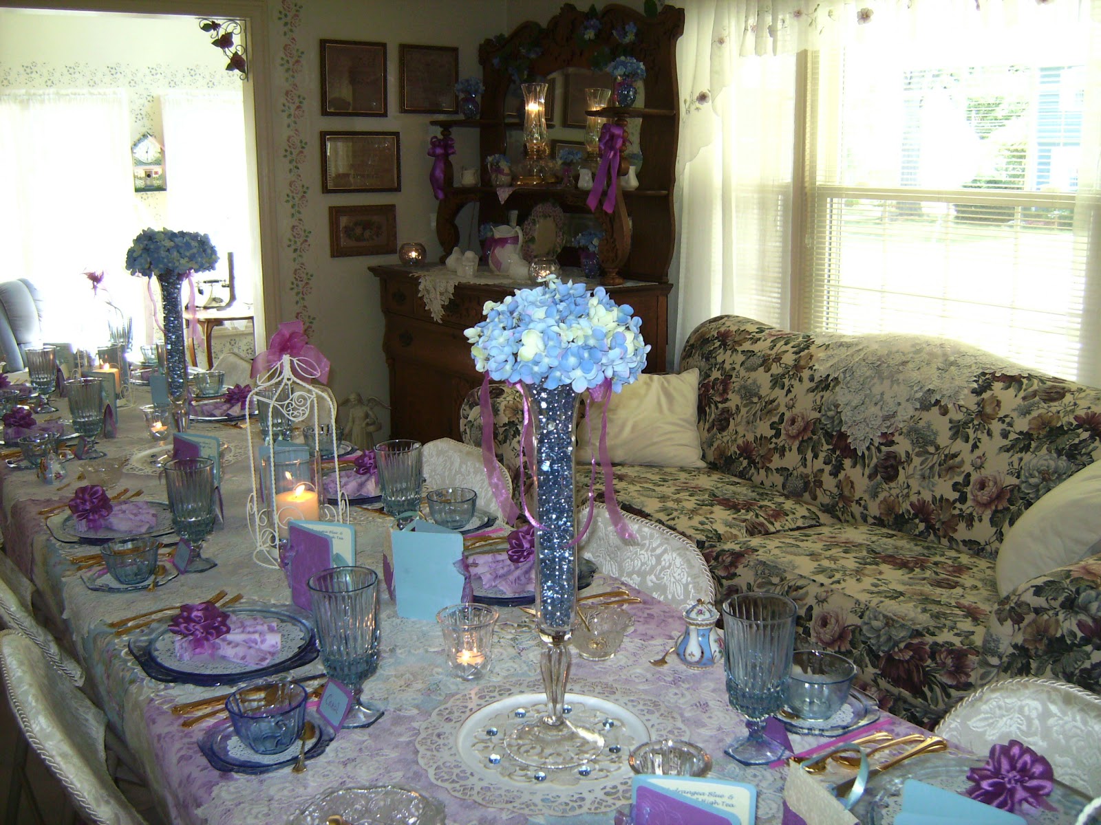 Relevant Tea Leaf: A Hydrangea Blue & Plum Rose Tea Party