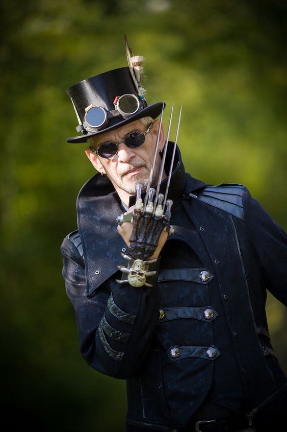 Steampunk Fashion Guide: Steampunk Wolverine