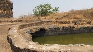 Trekking to Balekilla at Malanggad Fort | Everything About Haji Malang ...