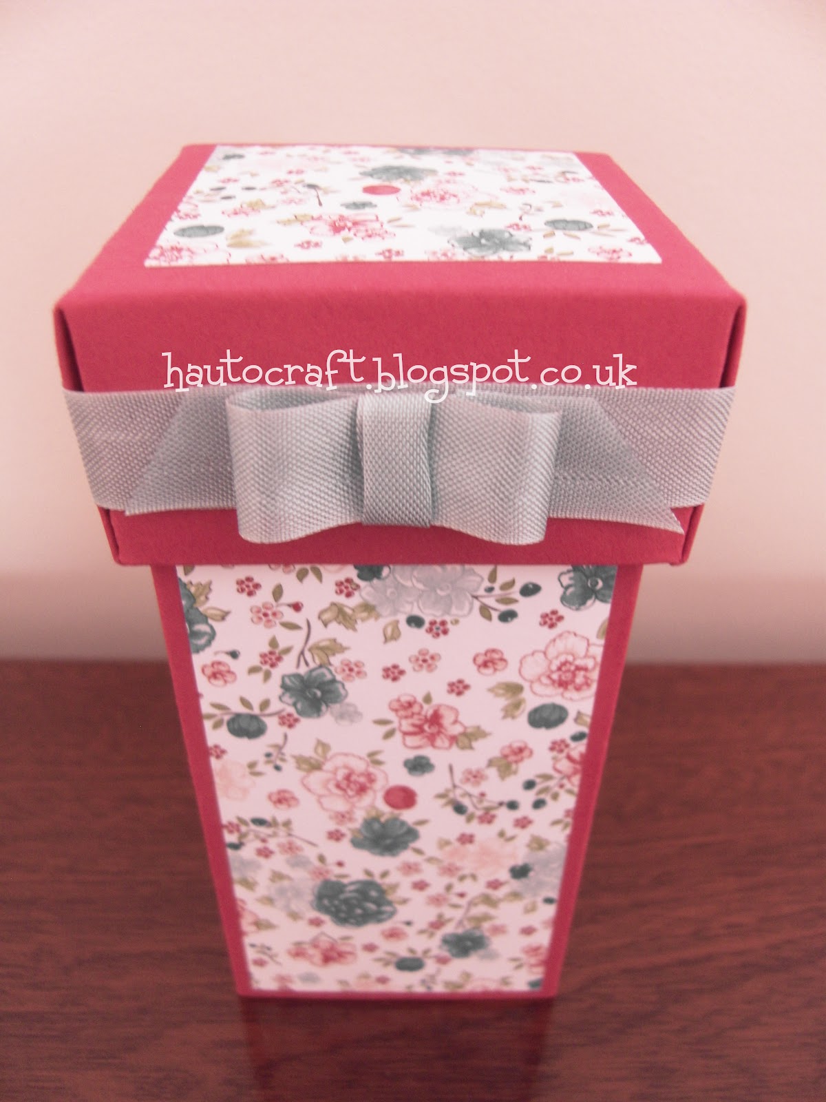 Hau To Craft: Compartment Stepper Box
