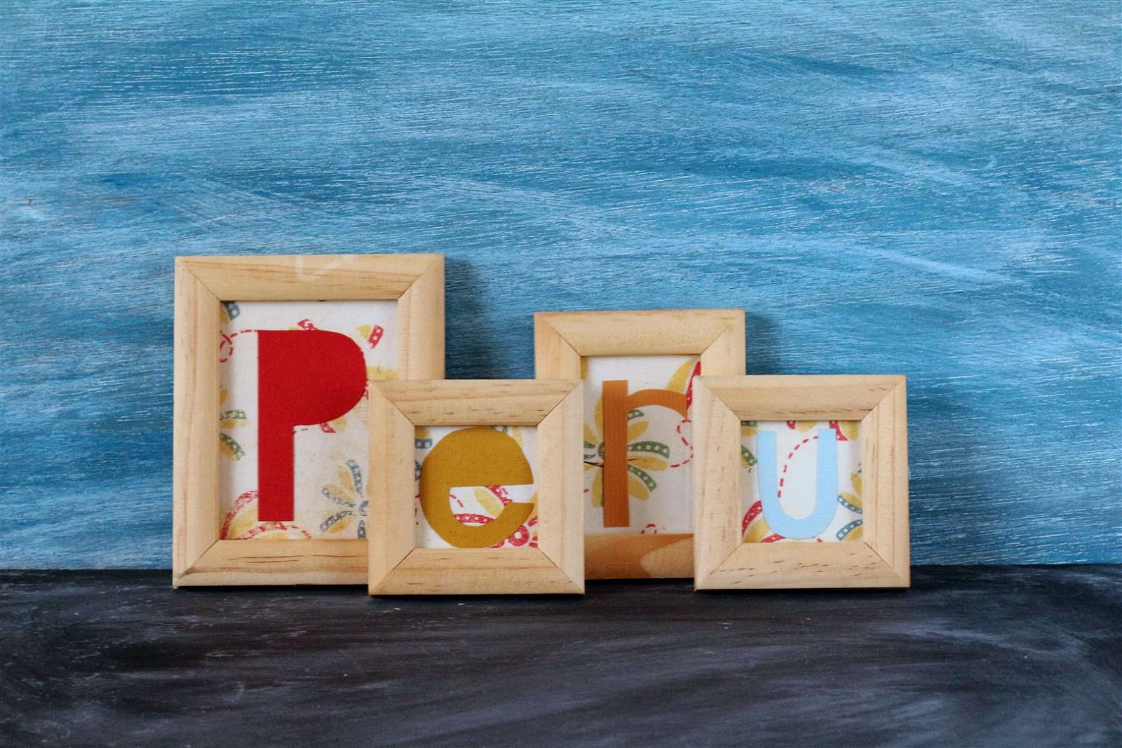 emuse: Letter frames