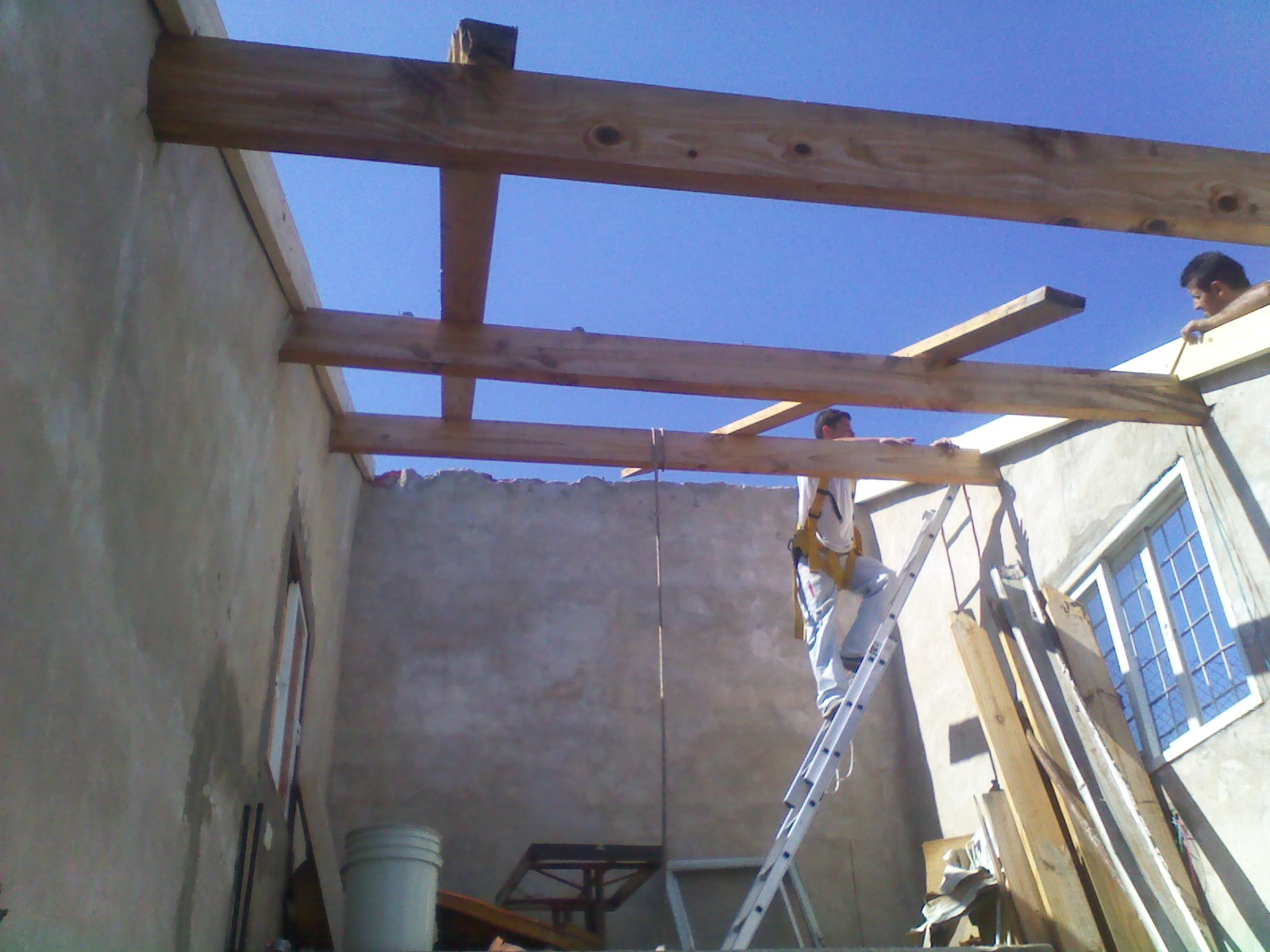 Nuevos Proyectos: TECHO DE MACHIMBRE Y CHAPA TRAPEZOIDAL