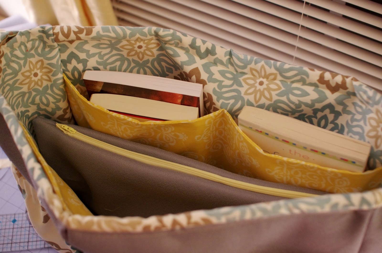 Silver Rose Sewing: The Nanny Bag Tutorial