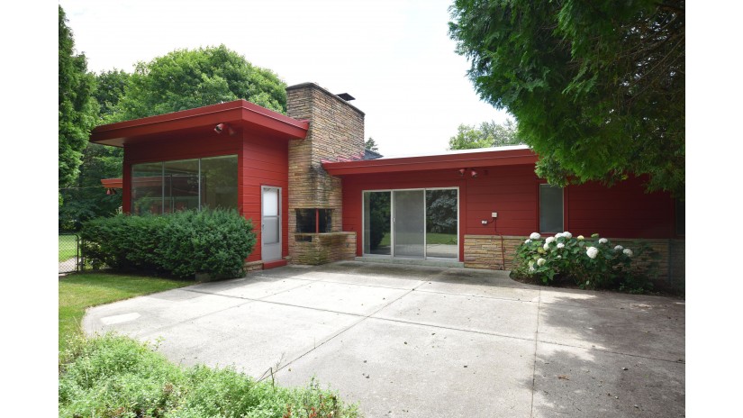 Mid Century Modern Milwaukee